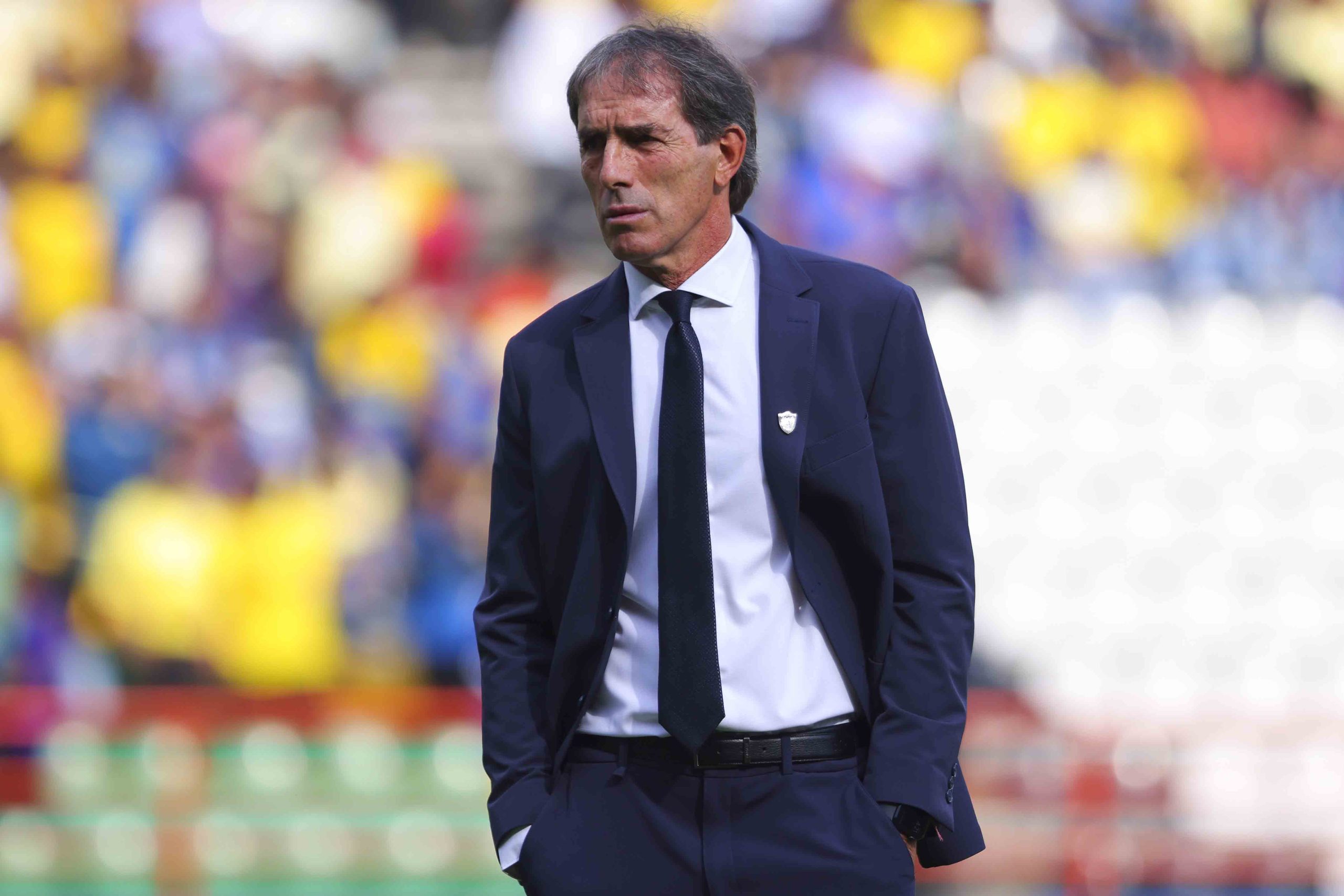 Guillermo Almada el más avanzado para ser DT del Club América